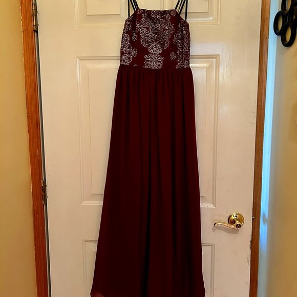 Speechless | Dresses | Burgundy Promevening Gown Size By Speechless ...